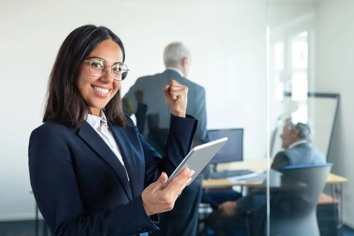 Técnico laboral en asistente de ventas y mercadeo - Cajasan Personas